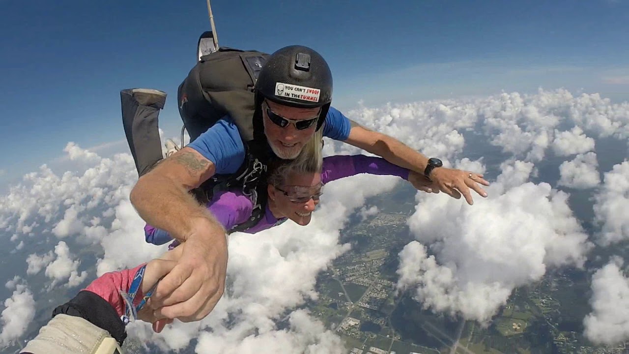Swoopware: Skydive - Kerri - YouTube