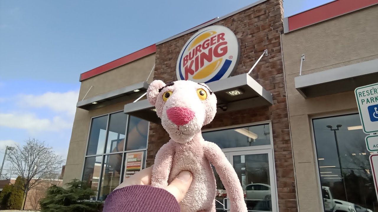 Pink Panther goes to Burger King: Pink Panther plush adventures - YouTube
