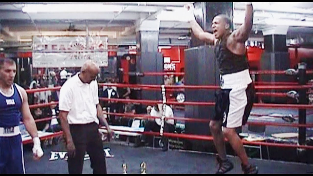 Heavyweight Master Boxers : Paul Braminelli / Vito Trossi : 3 rounds ...