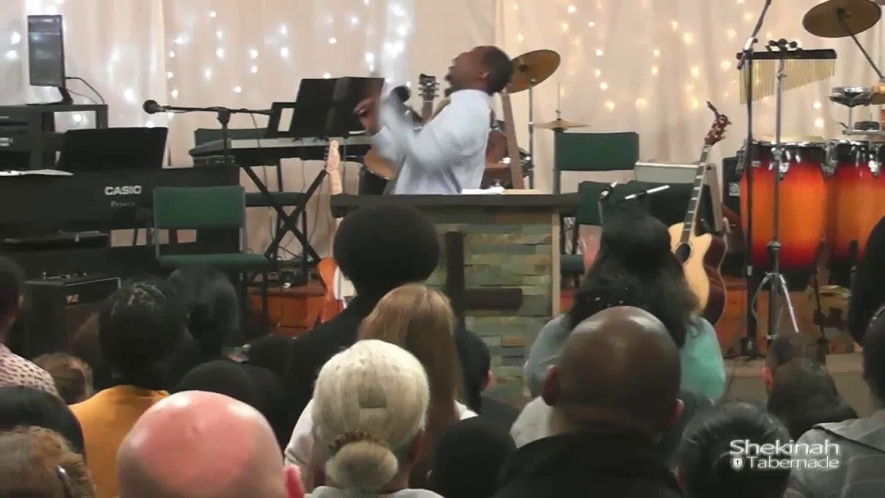 Why I Praise This Way... Kidri Diggs - YouTube