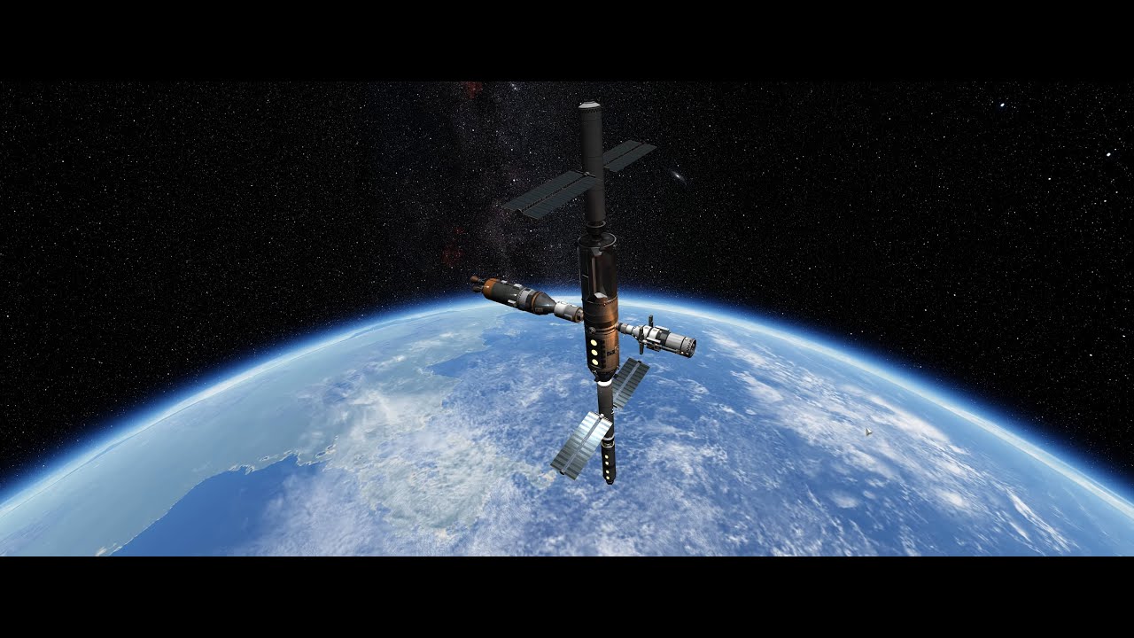KSP the first crew to the new space station - YouTube