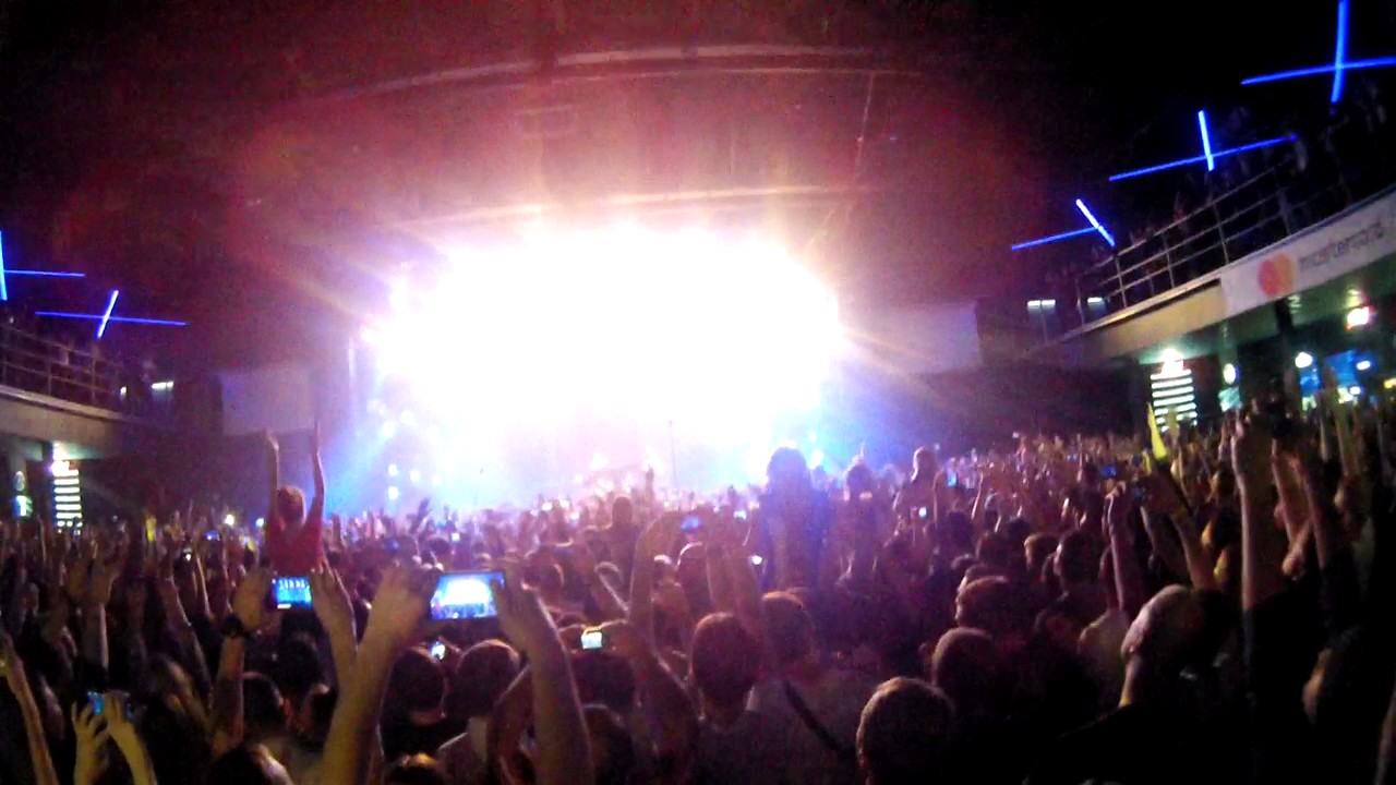 W&W - Caribbean Rave (Played by W&W) @ Kiss FM Birthday, Stereo Plaza ...