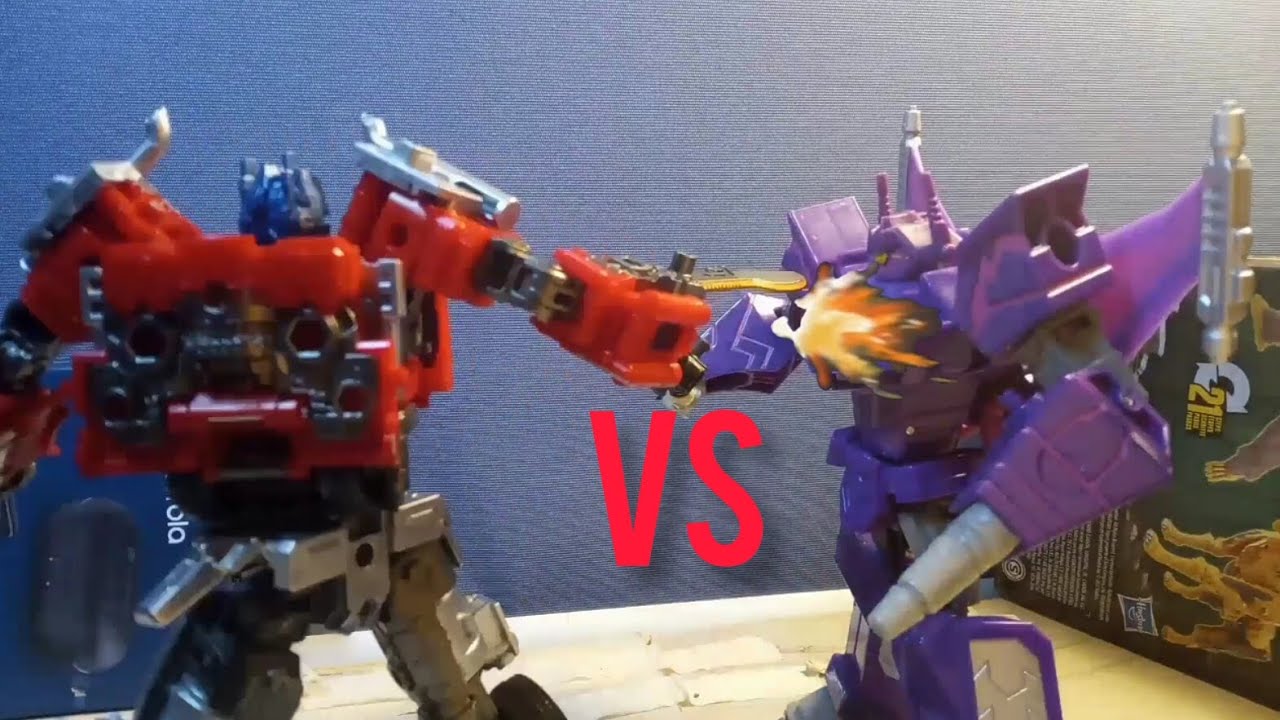 optimus prime vs shockwave (stop motion) - YouTube