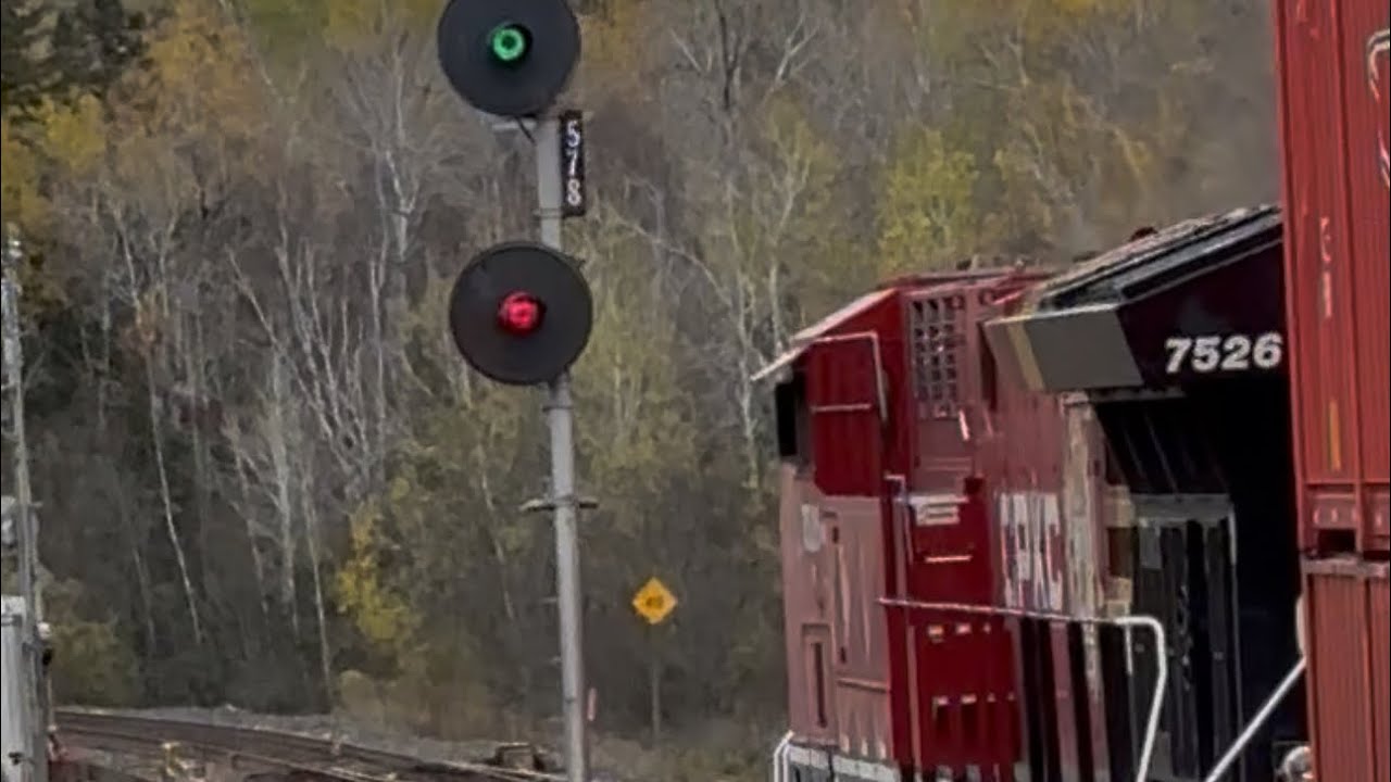 Canadian Pacific Railway Train CPKC 7526 Takes Signal after crossing ...