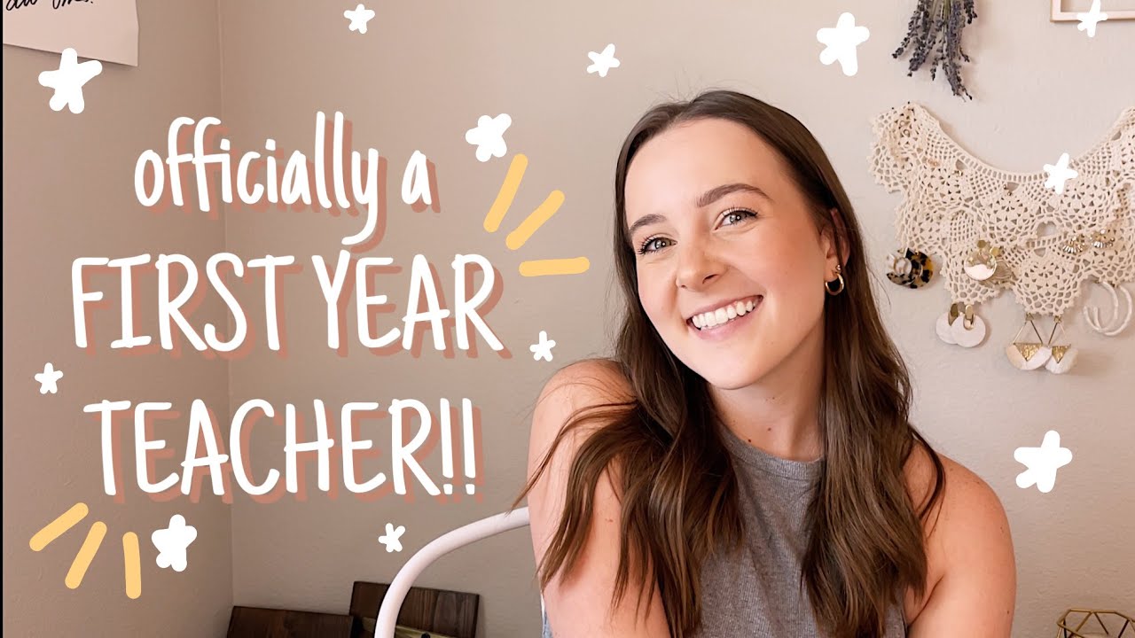 I'M A FIRST YEAR TEACHER! // getting the job, grade level, + Q&A! - YouTube