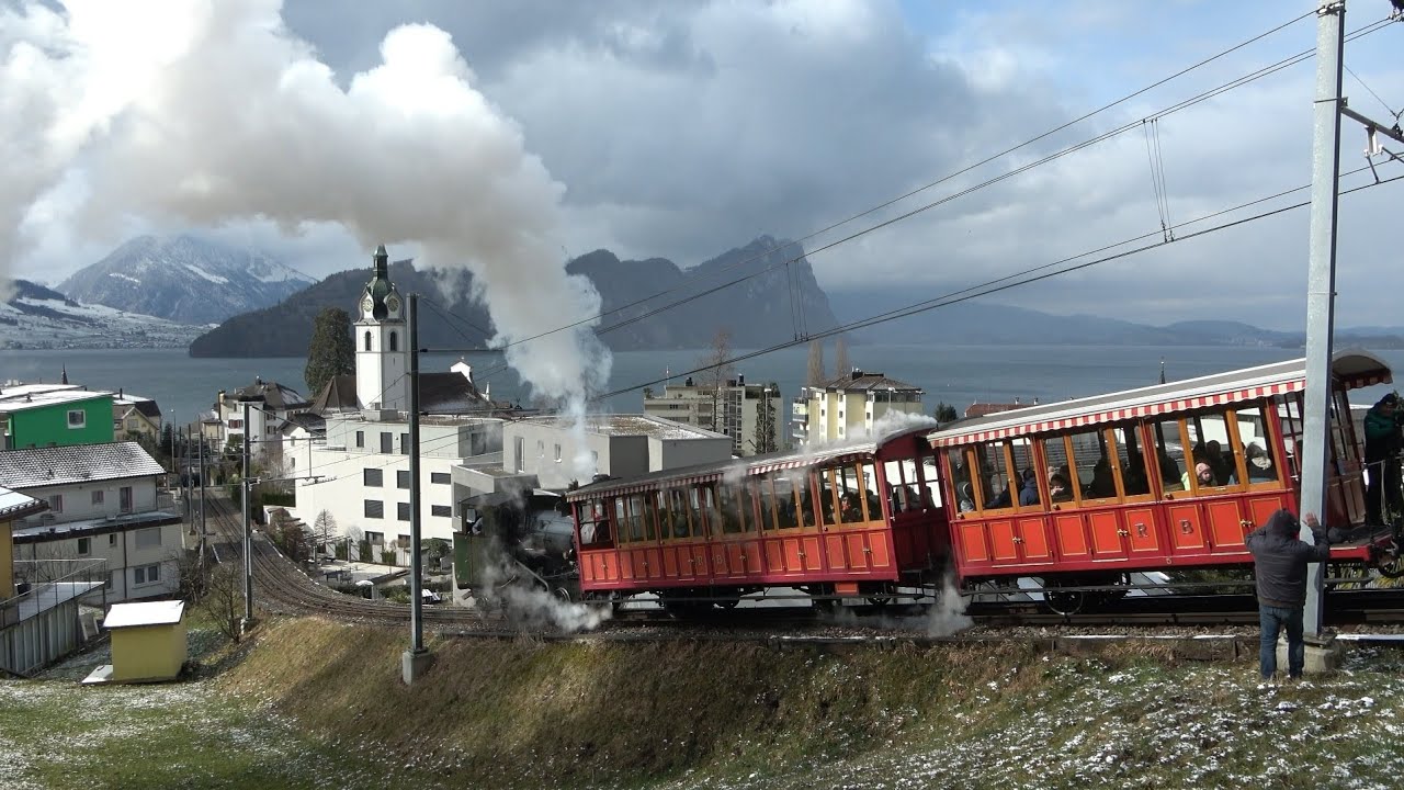Rigi Stream Train Nr. 17 and Vitznau Rail Traffic[4K] - YouTube