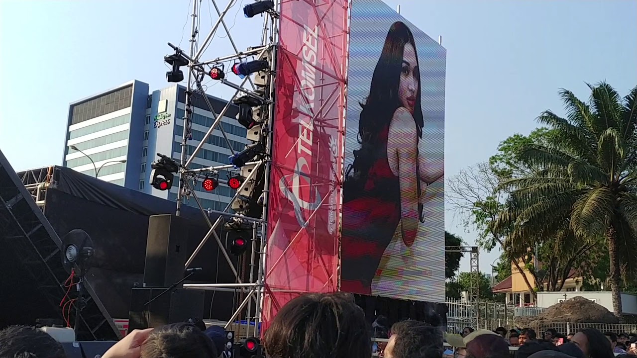 Jason Ranti - Variasi Pink | Synchronize Fest 2019 - YouTube