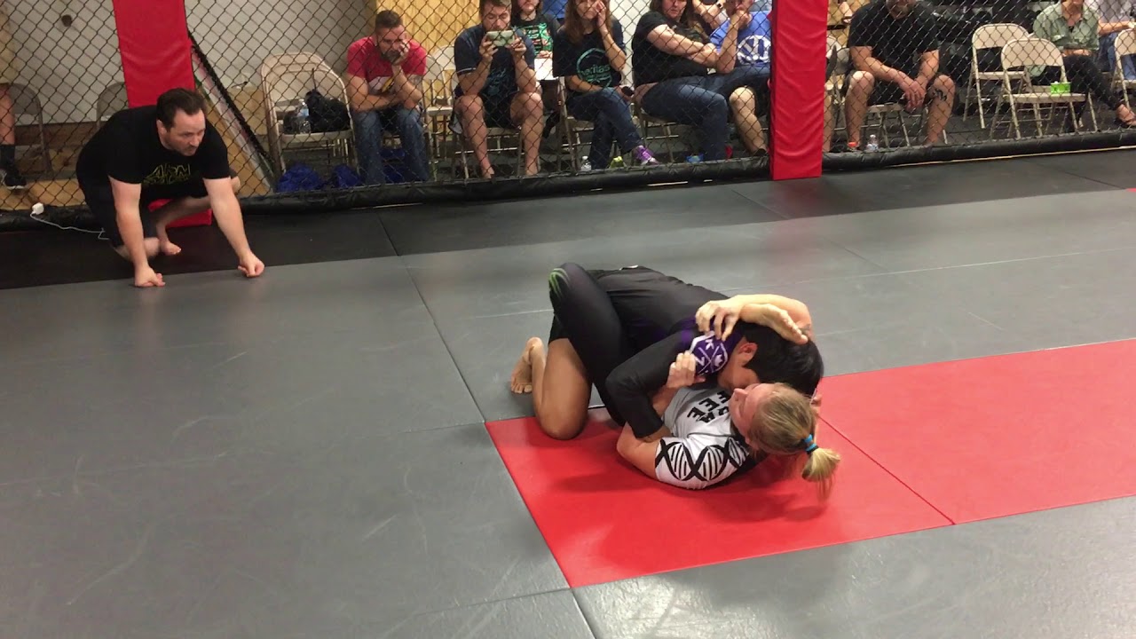 Battle Mountain 5- Tori Applegate VS Alex Enriquez - YouTube