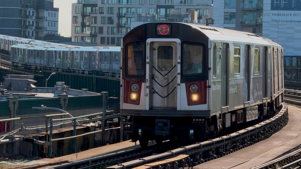 15 Minutes of Non-Stop 7 Train Action at 46 St-Bliss St during AM Rush ...