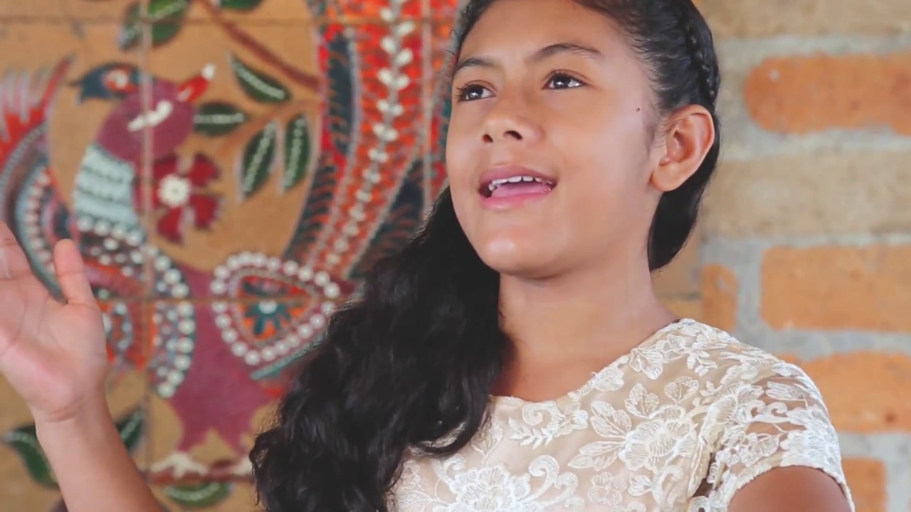 ESTEFANY QUINTERO NACI PARA ADORARTE - YouTube