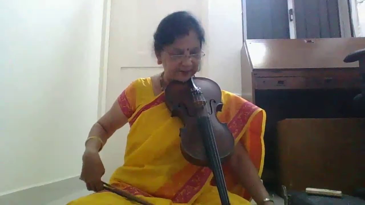 Smt.Usha Rajagopalan- Violin Recital - YouTube