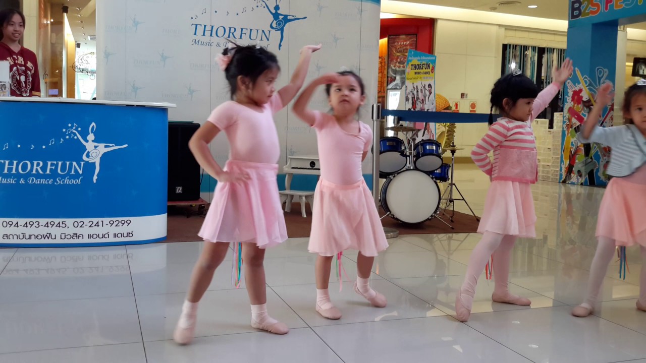 อะตอม_4.2y_my little piny bullet dancing - YouTube