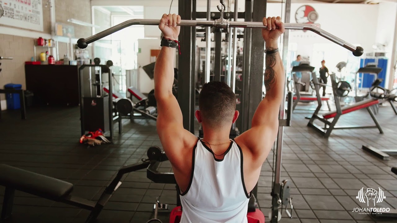 POLEA AL PECHO CON AGARRE SUPINO - YouTube