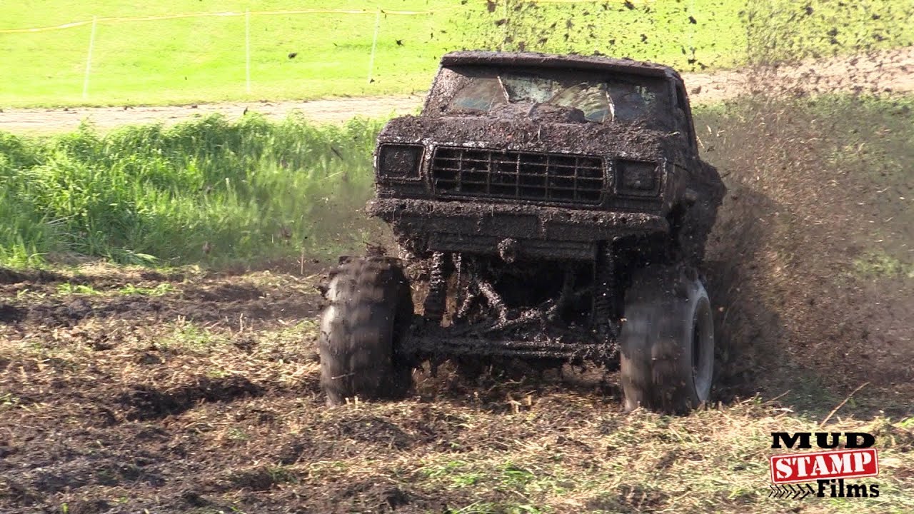 Wicked 1 Tons || Hillsdale Mud Bogging - YouTube
