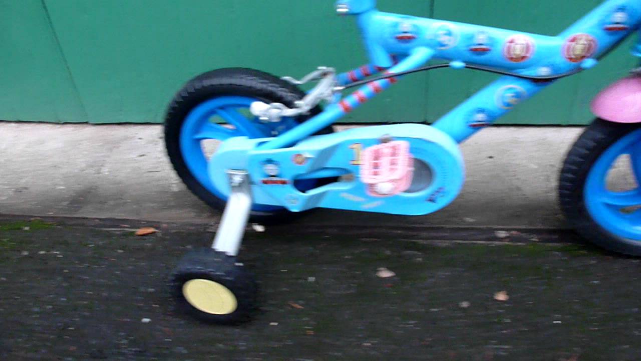Boys BMX Thomas the Tank and Friends 12'' wheel in Blue + Stabilisers ...