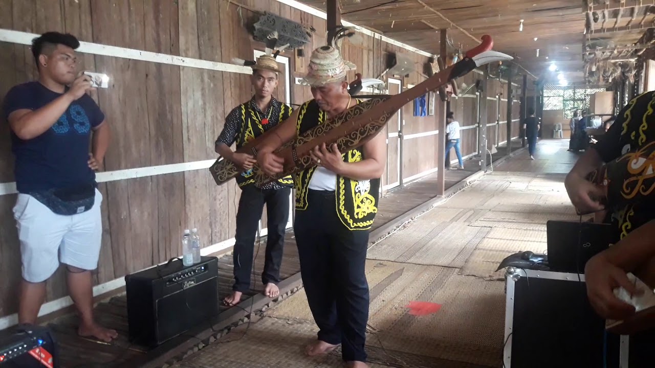 Sape uma eda beran long laput(family group) - YouTube