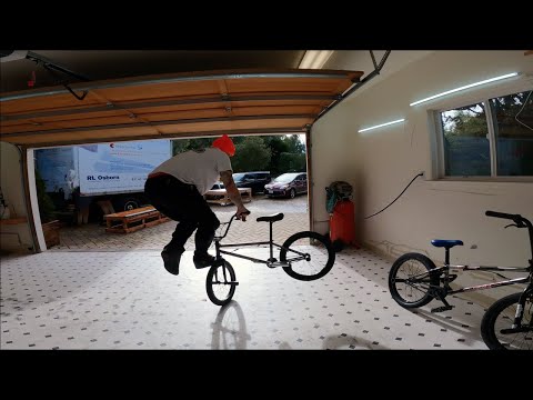 FootJam Tailwhip How to: RL's BMX Trick Tutorial