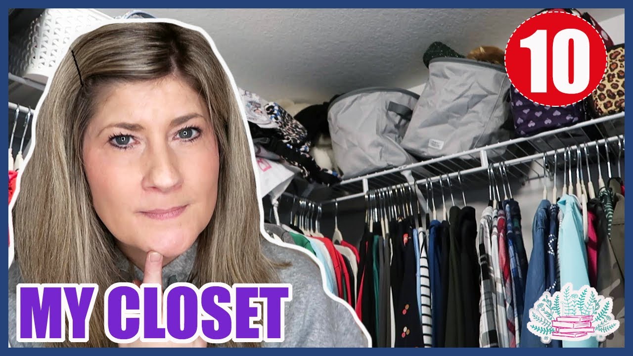 My Closet | Vlogmas 2022 Day 10 - YouTube