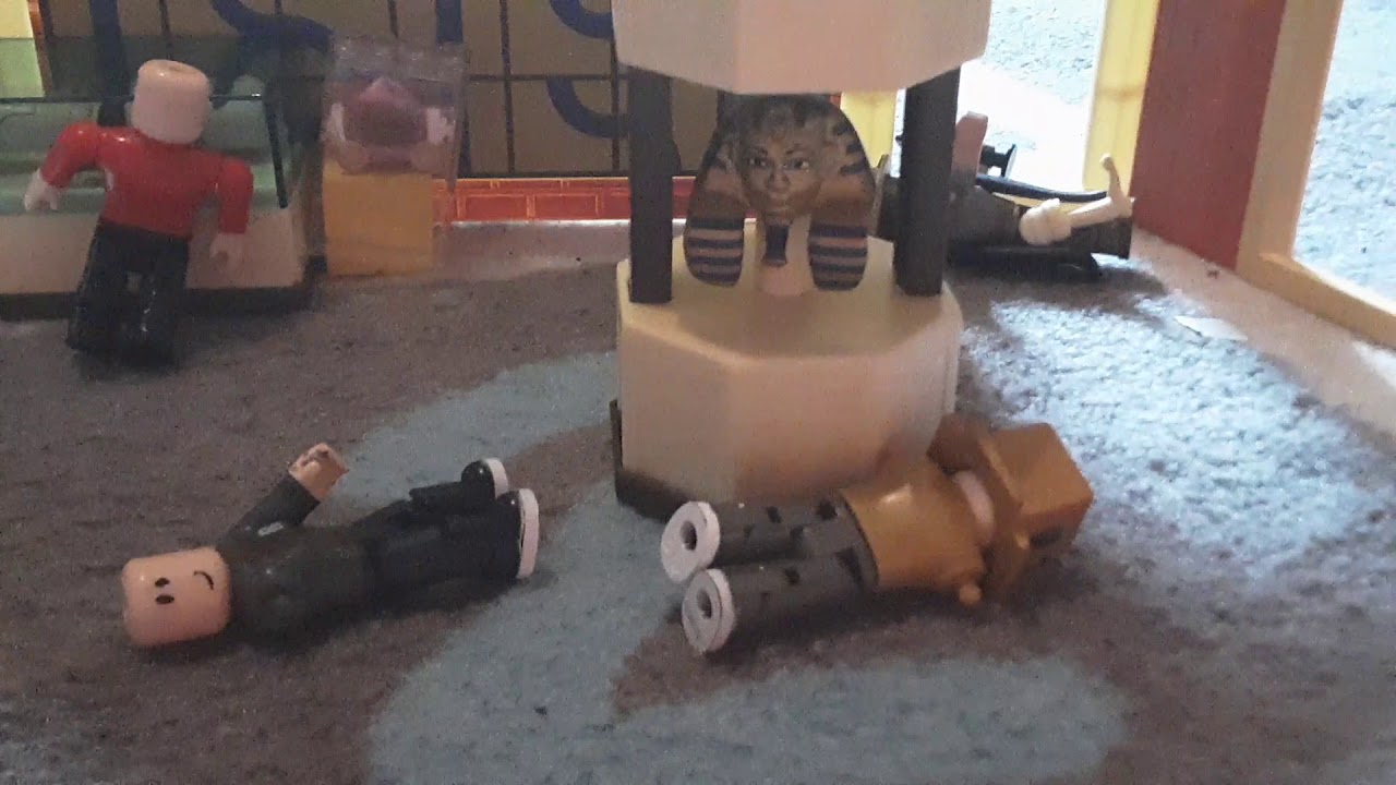 jail break robbery with my roblox toys - YouTube