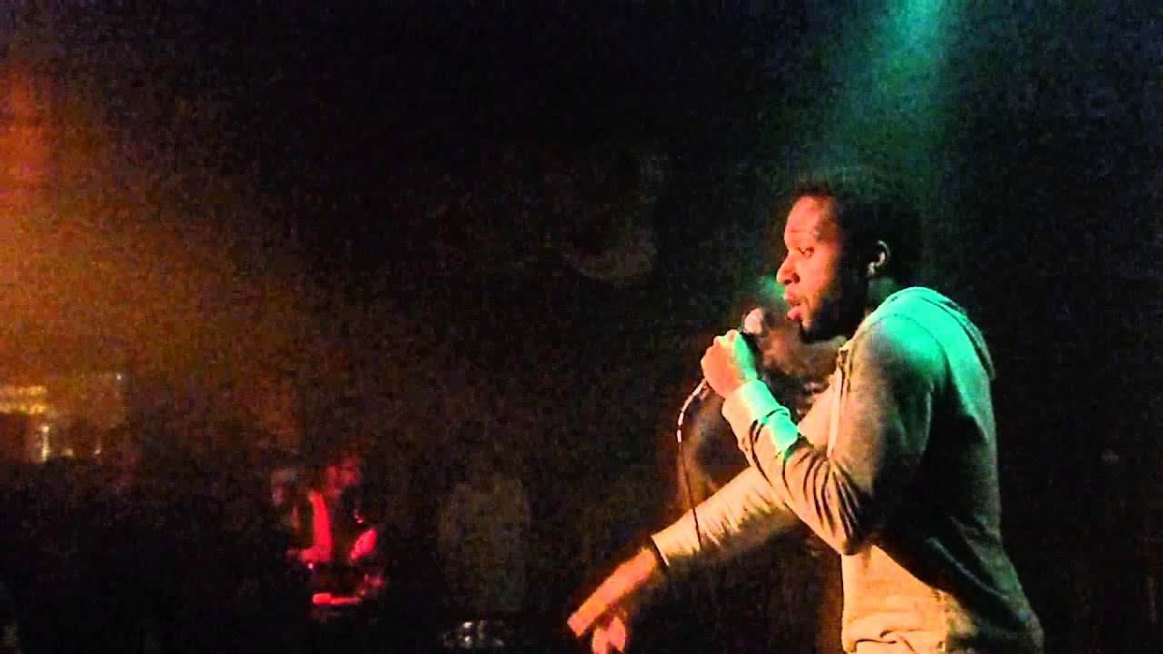 Farm Dogg & JR - Akon Ft. Eminem - Smack That - YouTube