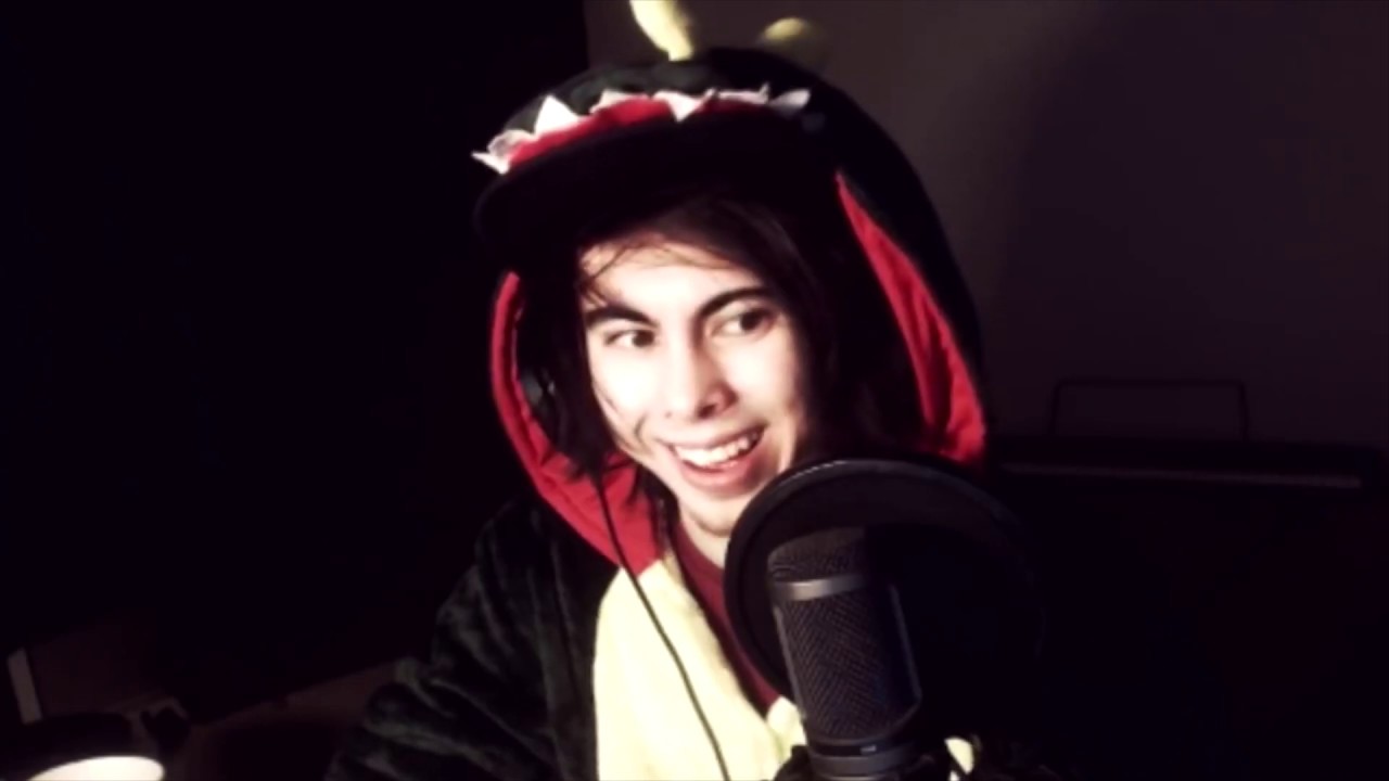 Leafy raps and says the N word - YouTube