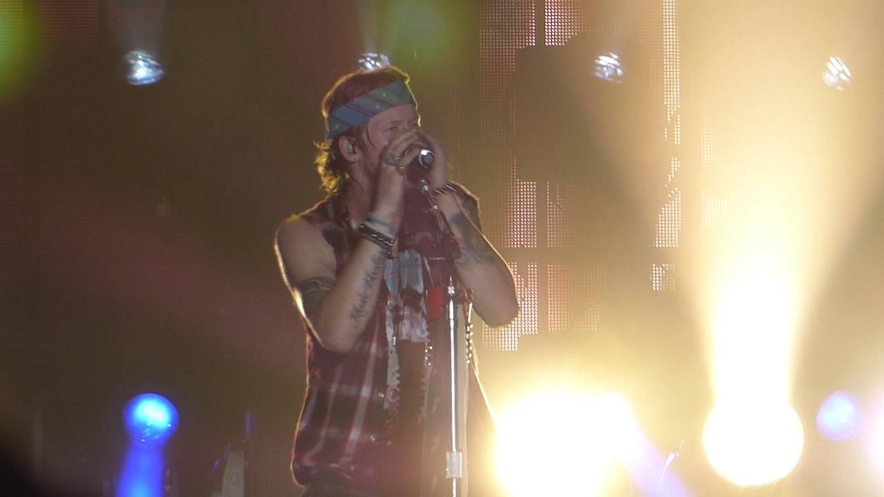 Florida Georgia Line-Live-"Holy" - YouTube