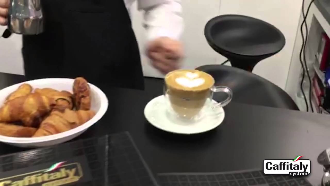 Venditalia 2016: how to make a perfect cappuccino by Caffitaly - YouTube