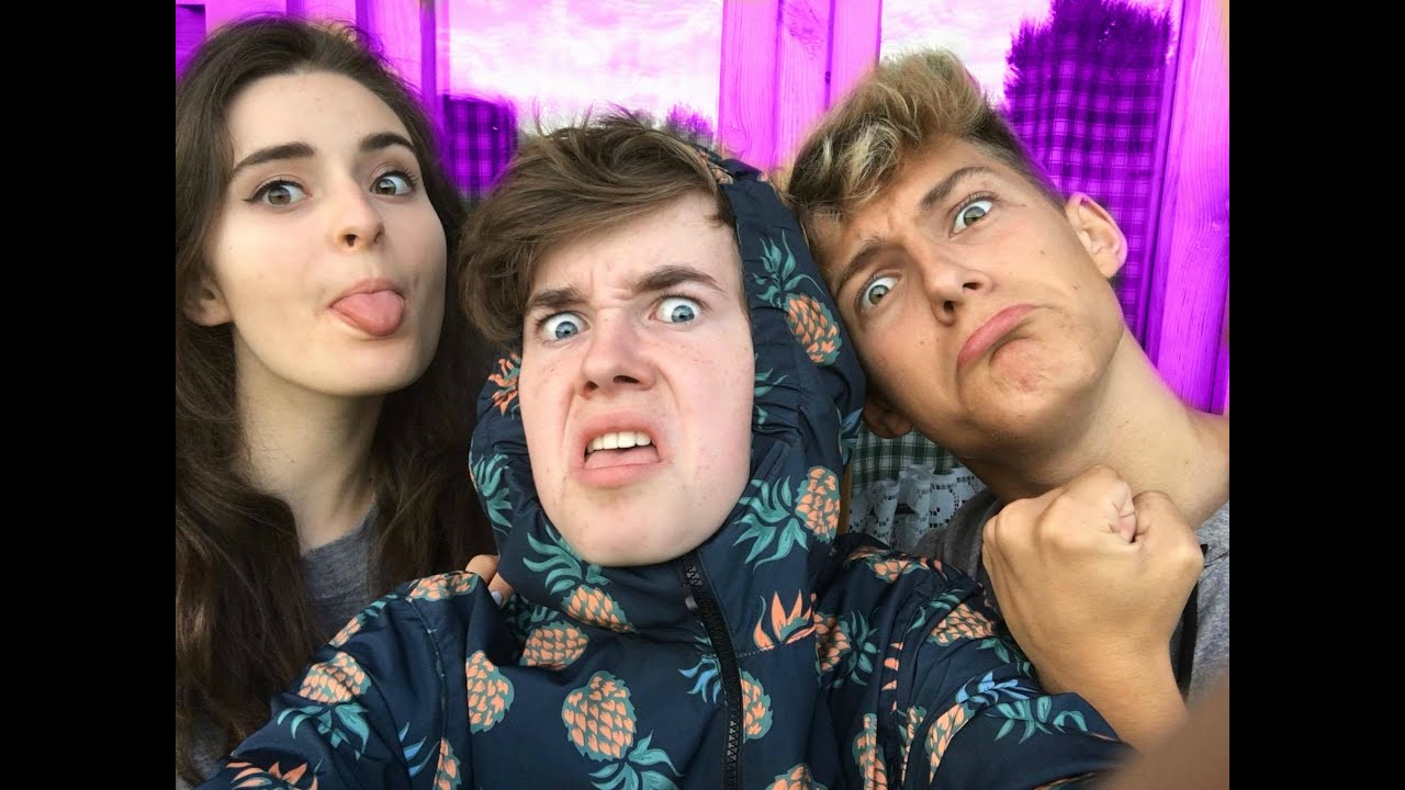 UČÍM SPIEVAŤ YOUTUBEROV w/ Anna Sulc & Adam Mach - YouTube