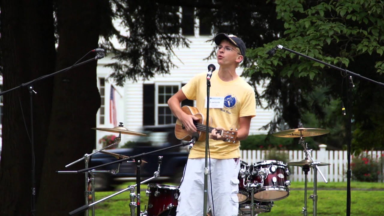 NAHS Summer Coffee House 2013: Garrett Holman - YouTube