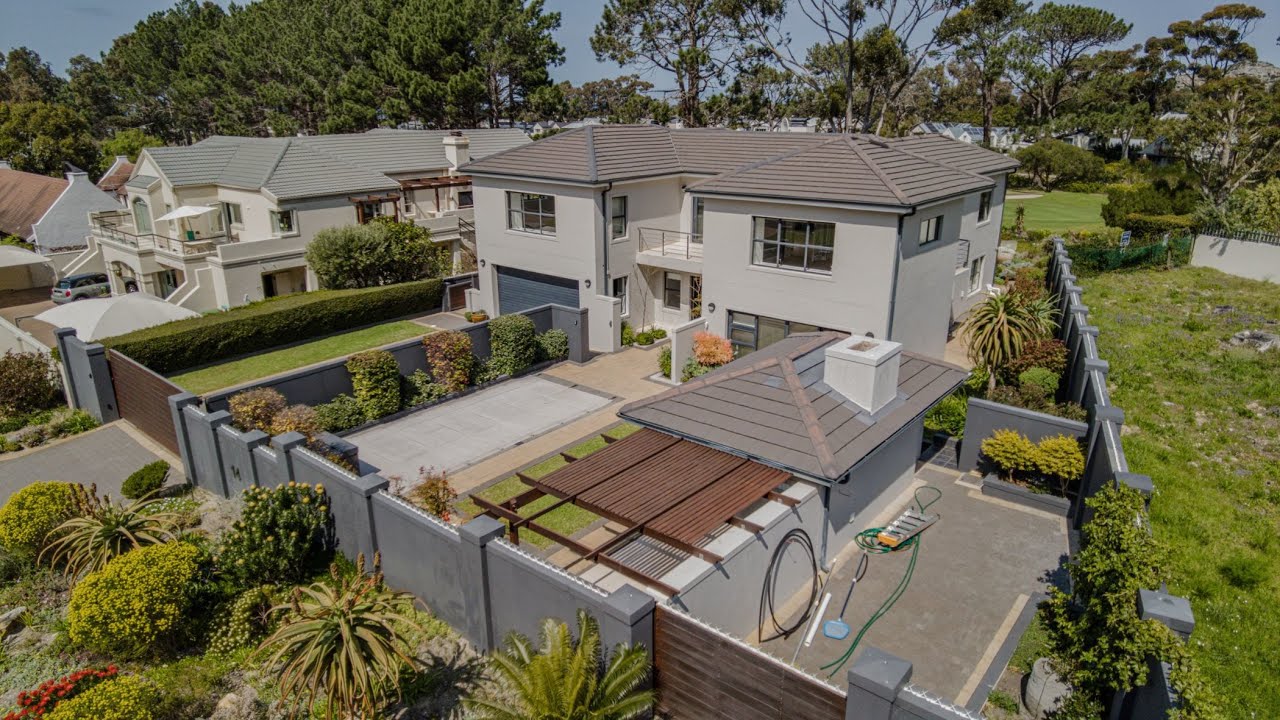 4 bedroom house for sale in Hermanus Heights | Pam Golding Properties ...