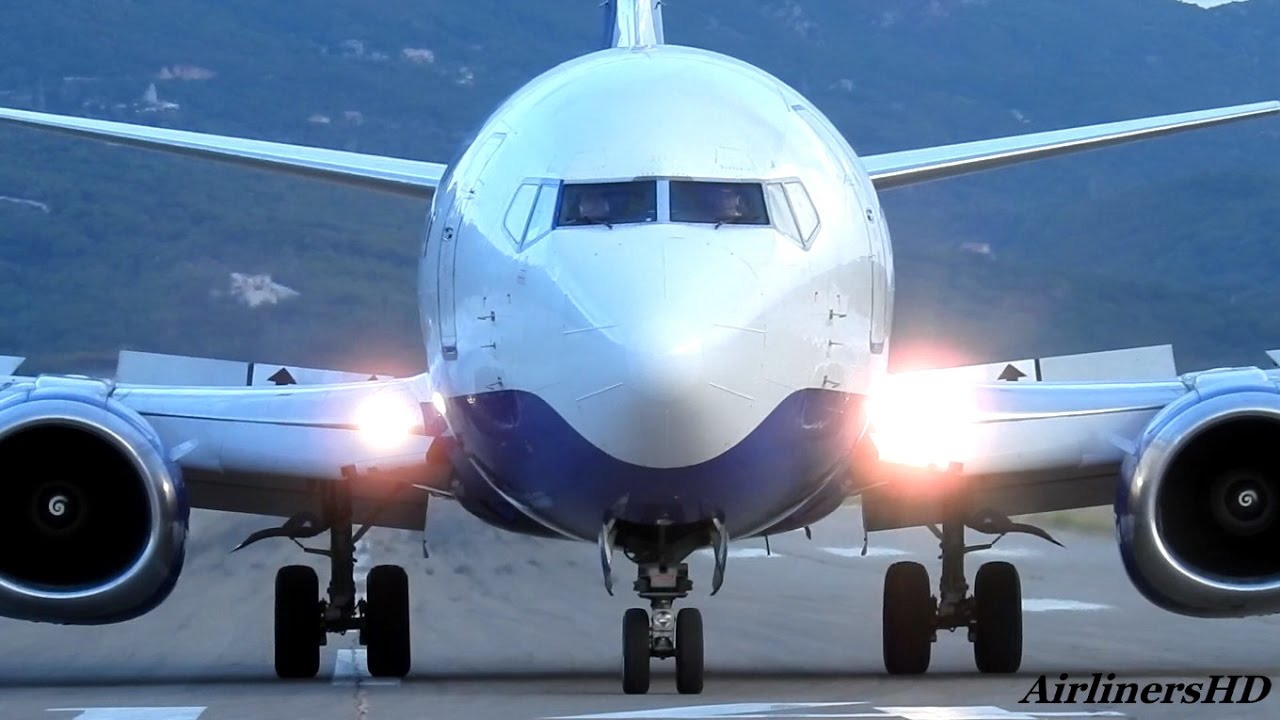 Close Up Spotting #4 - Transaero Boeing 737 - YouTube