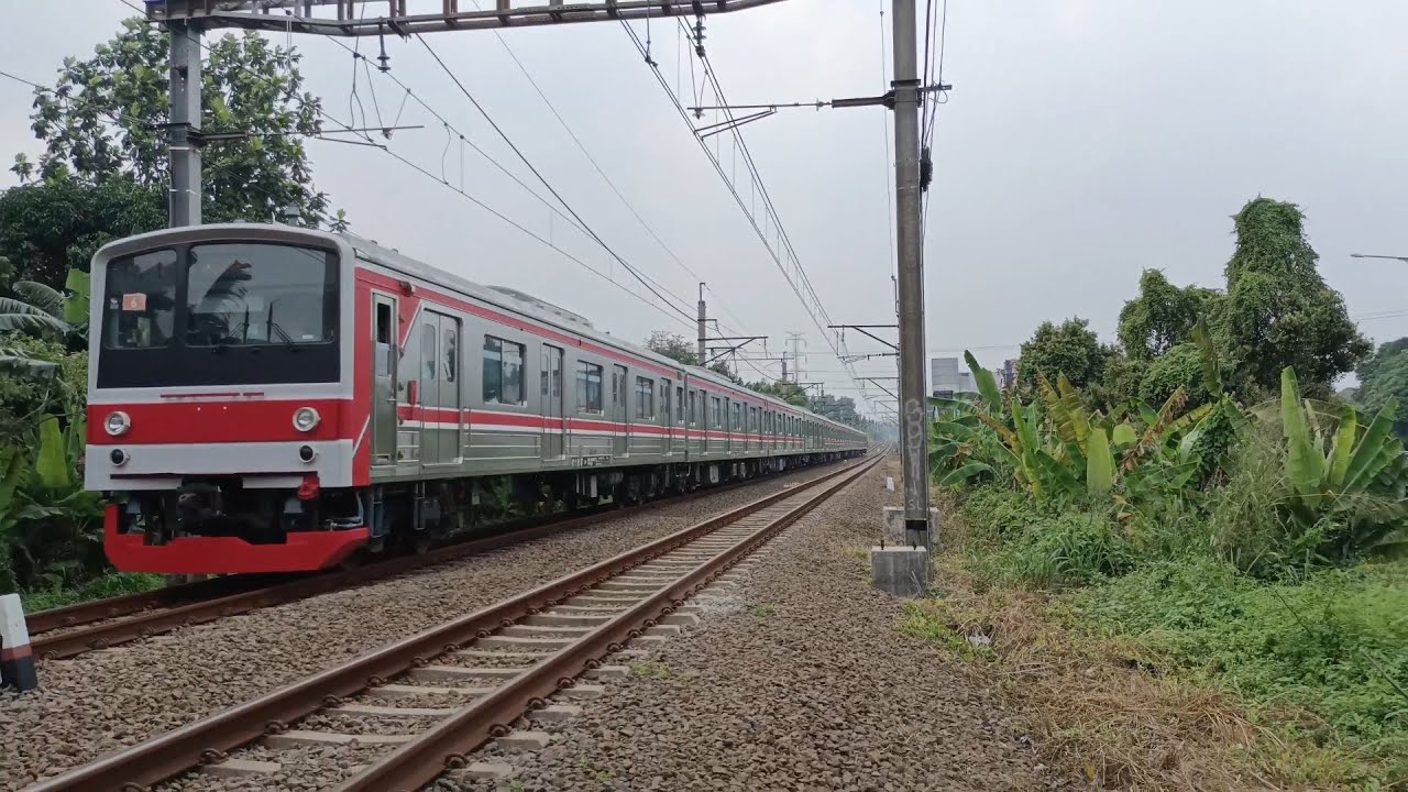 KERETA API COMMUTER LINE STASIUN PONDOK RANJI MENUJU PALMERAH - YouTube