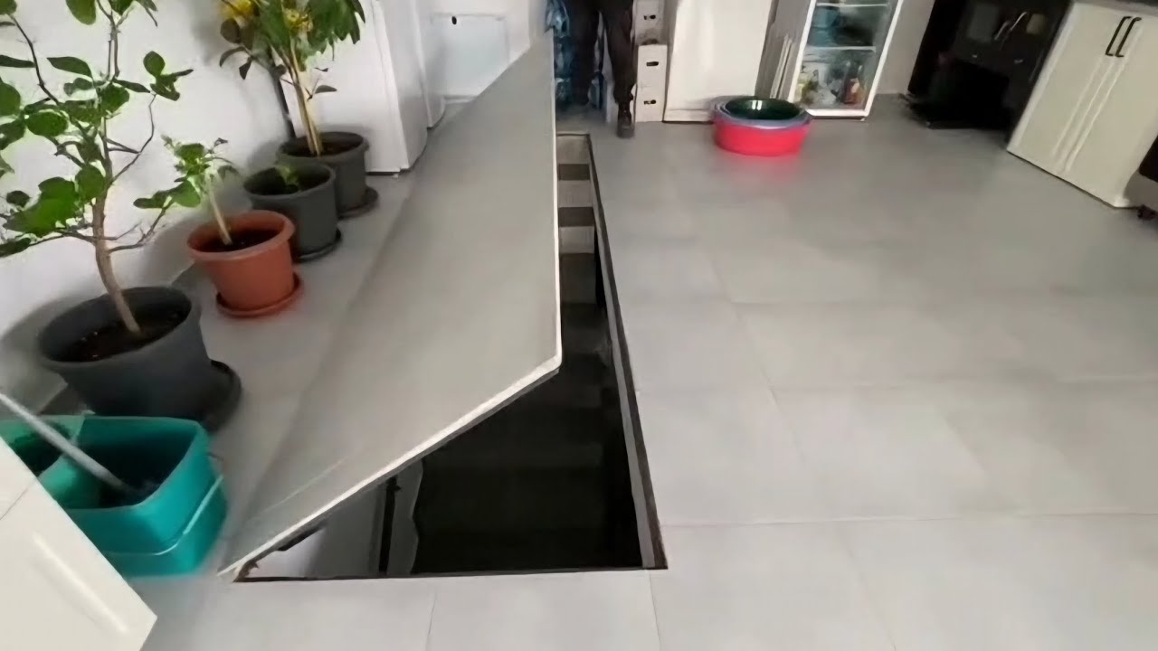 Usa / Capac Beci Electric Placat Cu Gresie - Trapa Pivnita Electrica ...