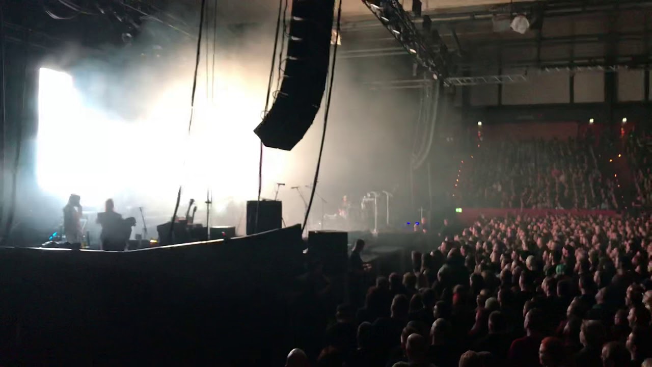 Lindemann - Cowboy - Live in Hannover- 04.02.20 - YouTube