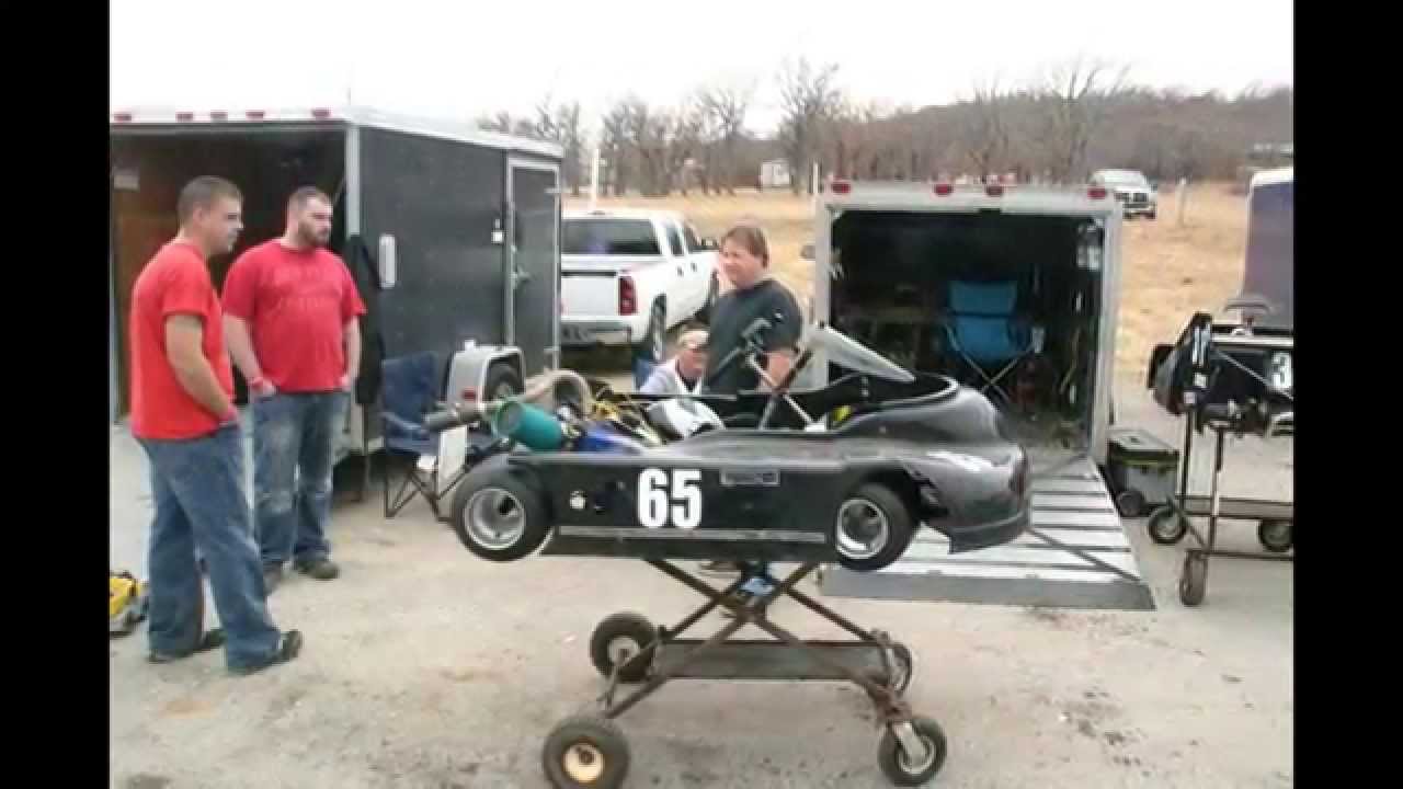 Santa Shootout 2012 Go-Kart Racing Part 1 - YouTube
