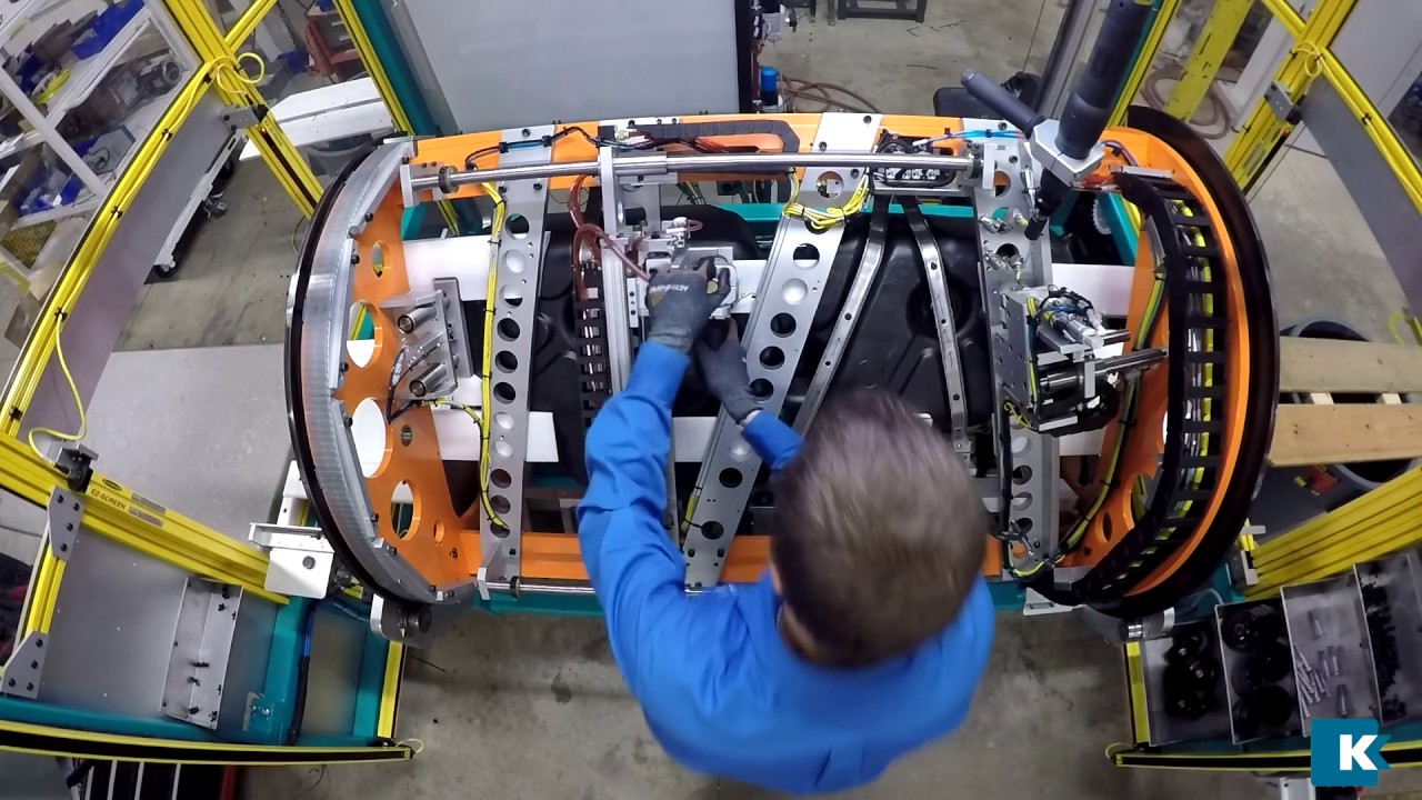 Manual Assembly Station - YouTube