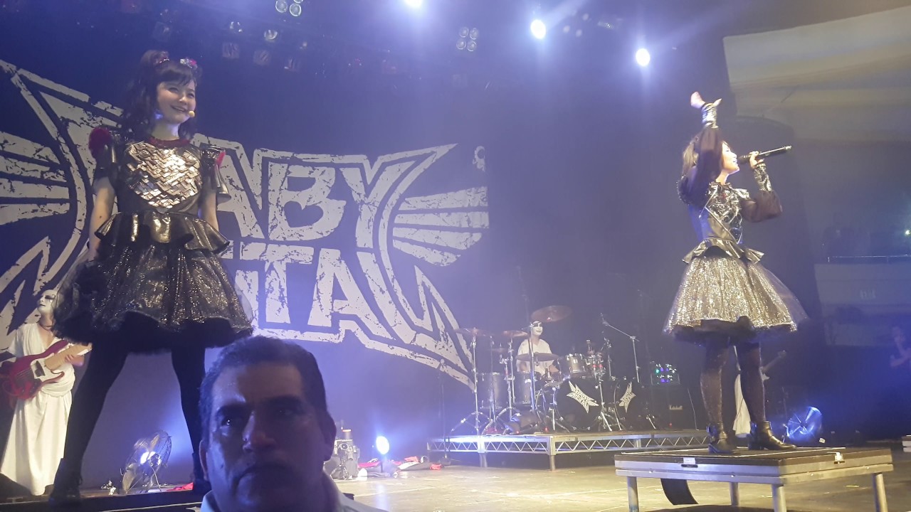 Babymetal Karate C&R The Hollywood Palladium - Los Angeles, CA - YouTube