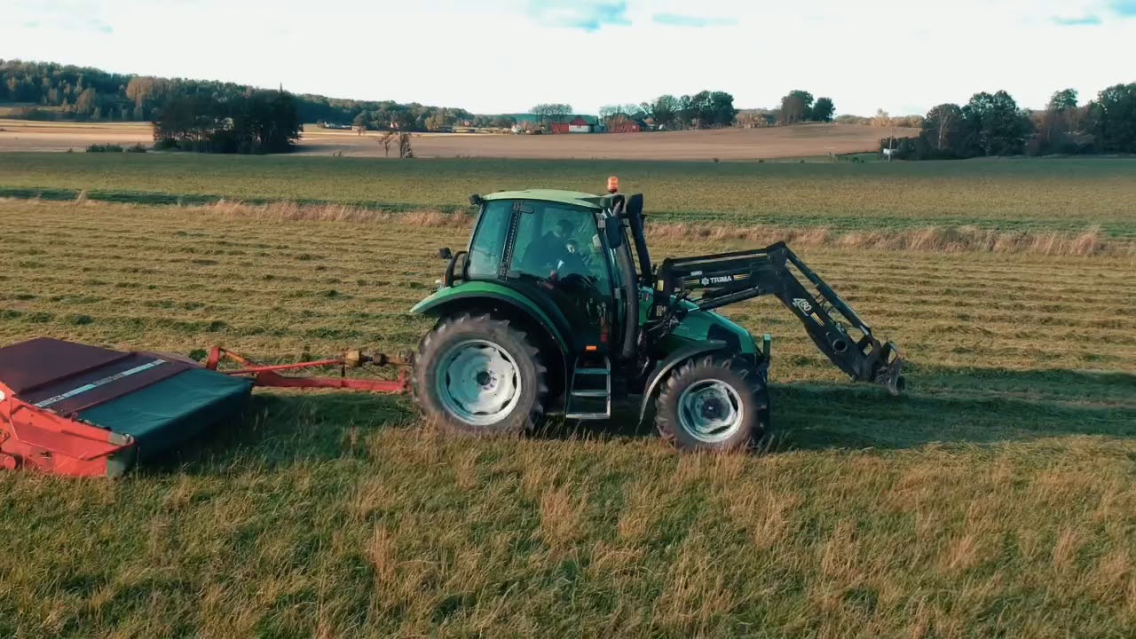 Rasmus in a Deutch-Tractor - YouTube