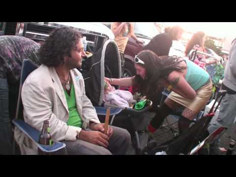 Phish Parking Lot pre show - Miami - December 2009 - YouTube