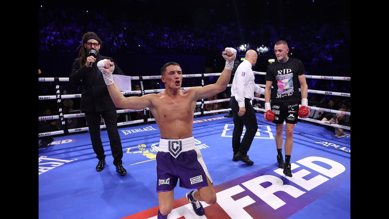 CAMERON VUONG takes a huge step forward with a unanimous win over GAVIN ...