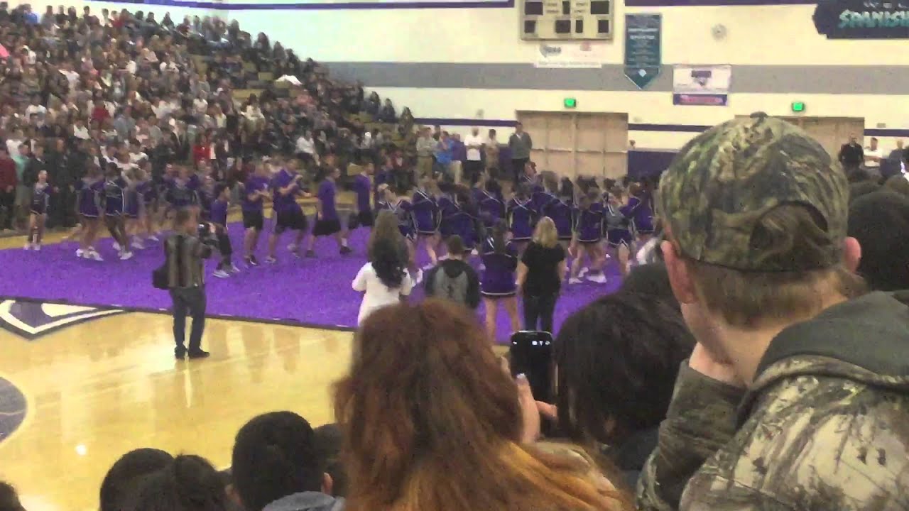 Spanish Springs High School BB Homecoming cheerleading routine - YouTube