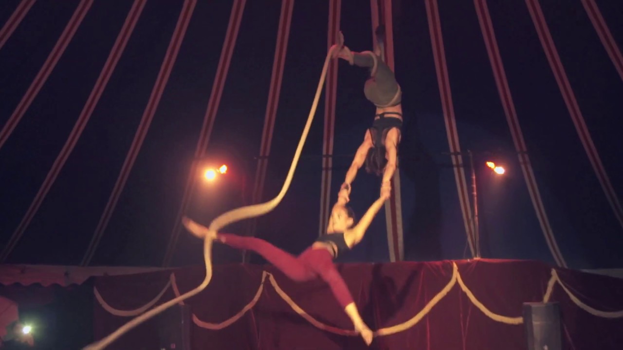 Zirkus Mond - YouTube