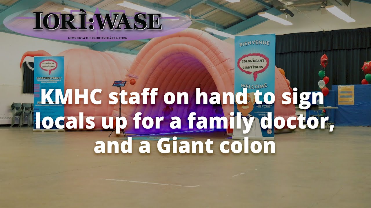 Giant colon display looks to educate passers-by - YouTube