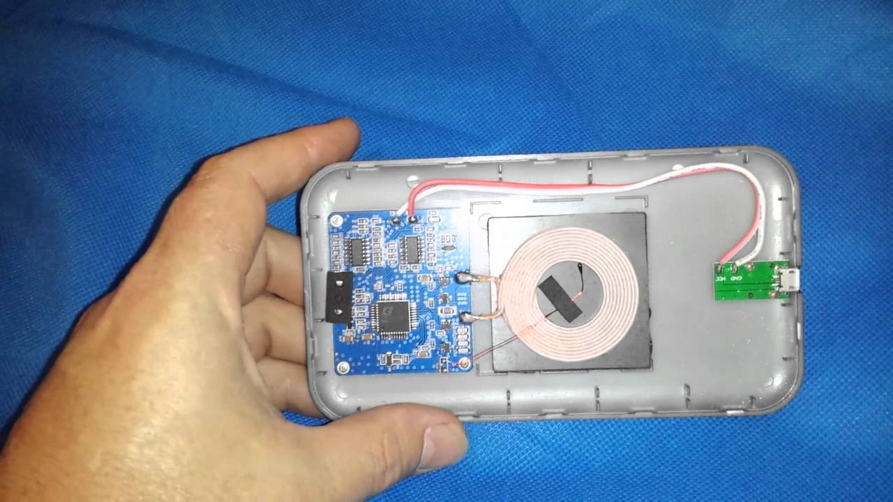 Qi wireless charger teardown - YouTube