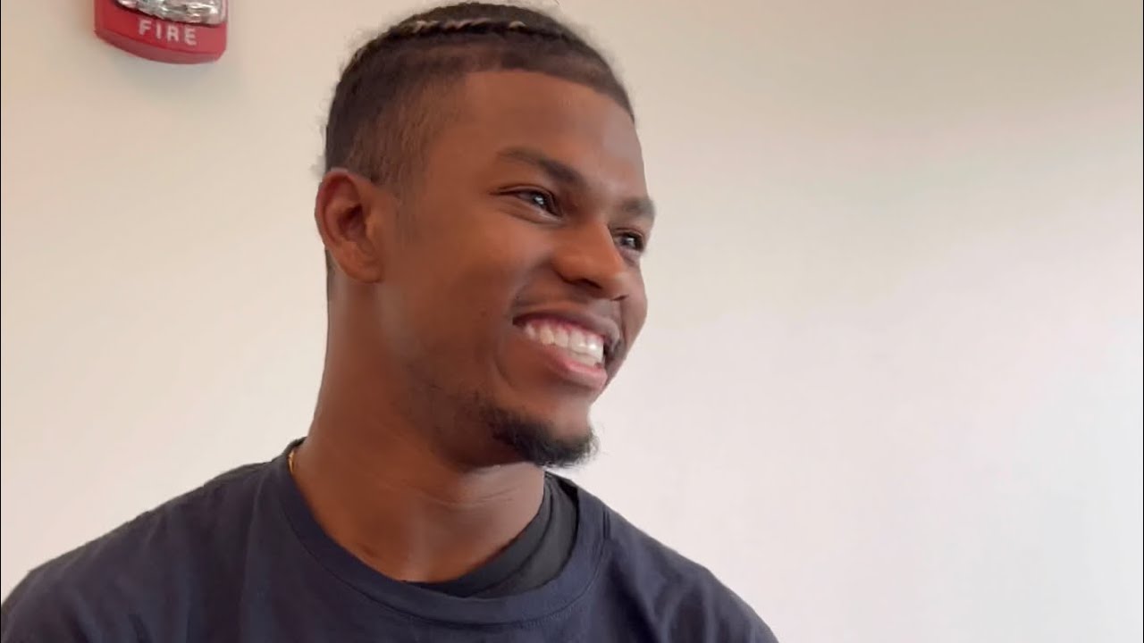 Shilo Sanders makes fun of Deion Sanders’ toes - YouTube