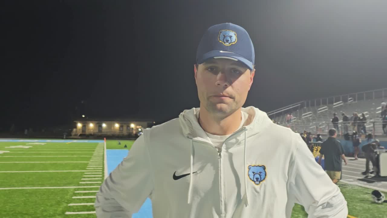 South Florence coach Drew Marlowe and SyRee Livingston - YouTube