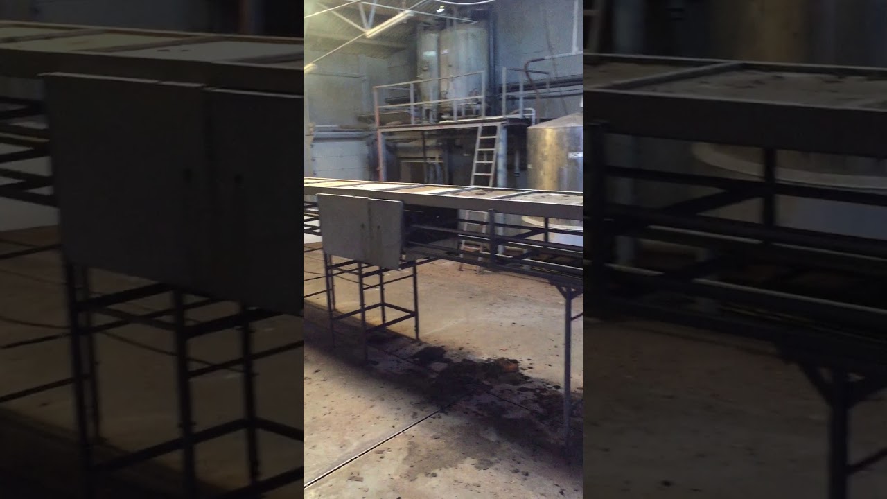 Use Poultry Tech Anglia Autoflow automatic live-bird handling system ...