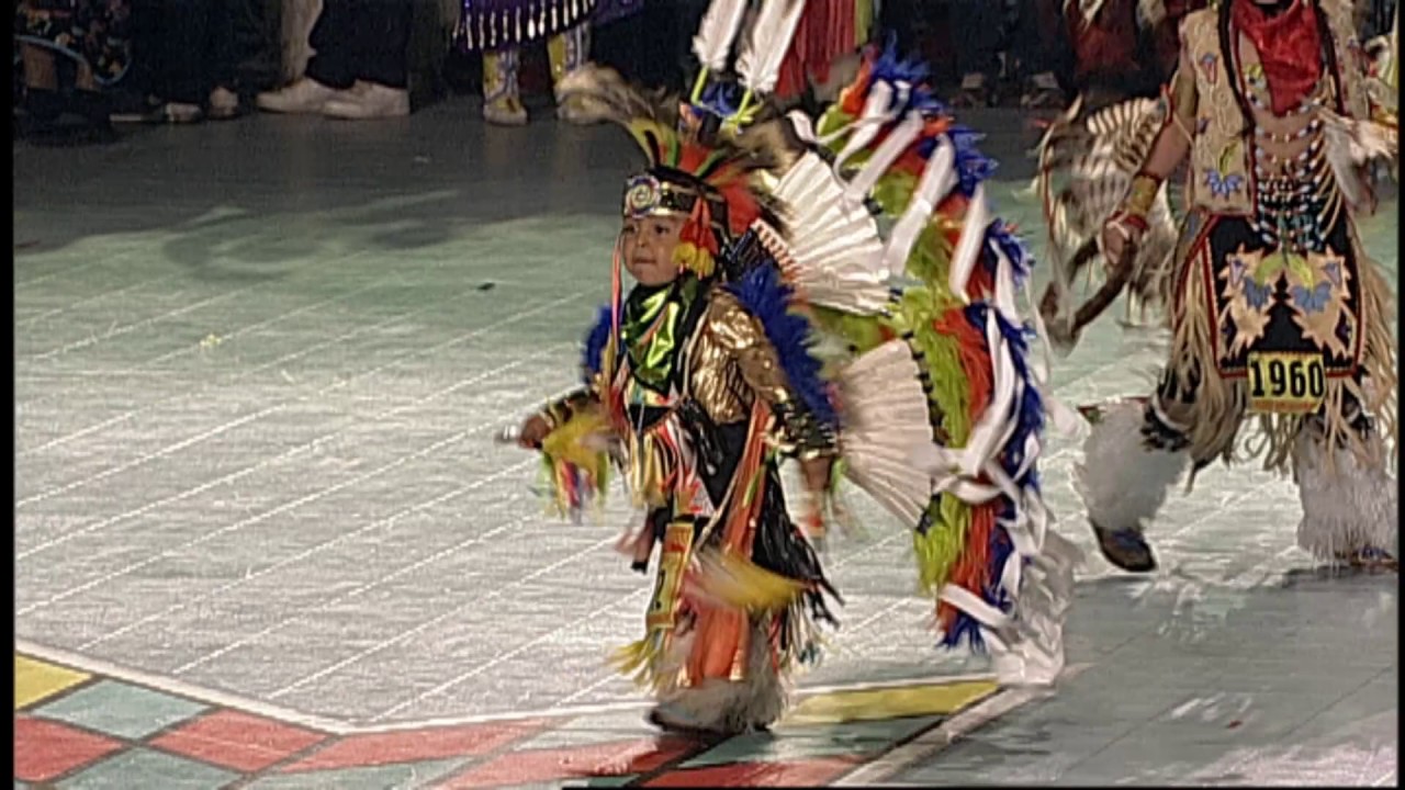 Fancy - 2017 Gathering of Nations Pow Wow - YouTube