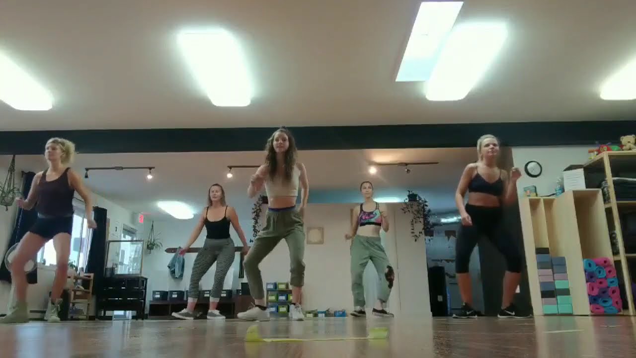 Shuffle Dance Choreography Class - YouTube