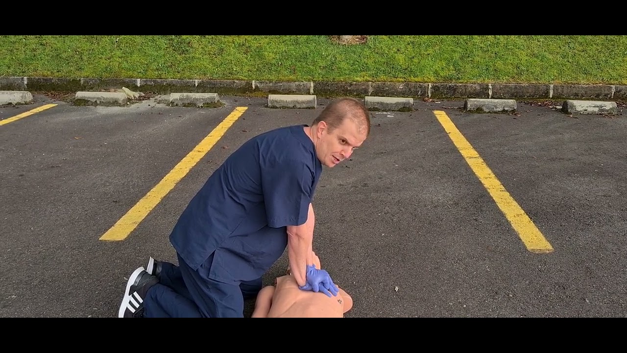 RCP ADULTO. CABD primario. Las compresiones torácicas. - YouTube